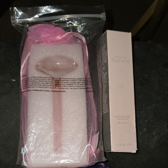 Mary Kay | Skincare | Mary Kay Timewise Serum With Pink Quartz Roller ...